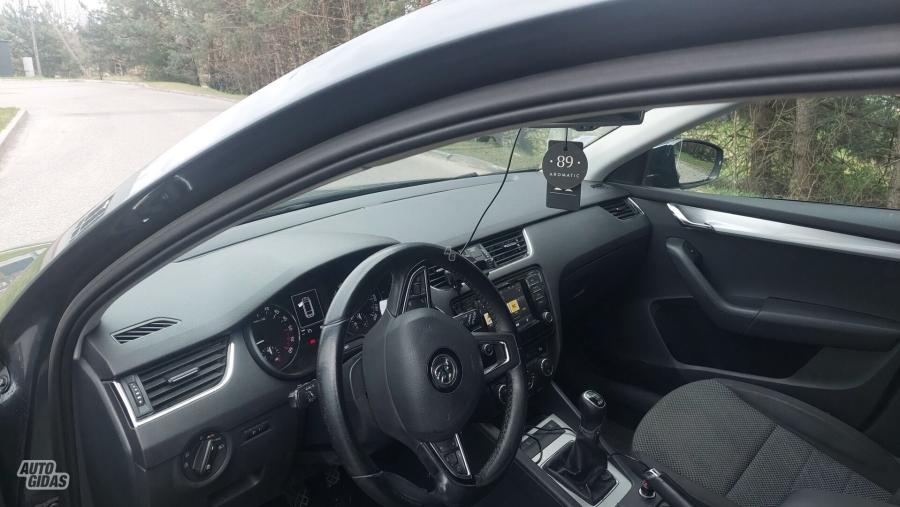 Pelēks Skoda Octavia 2015 Zarasai, ar dzinēja tilpumu 1.60 L un nobraukumu 336 tūkst. km par 4700 €, foto 9 vietnē AUTOMOTO.COM.LV