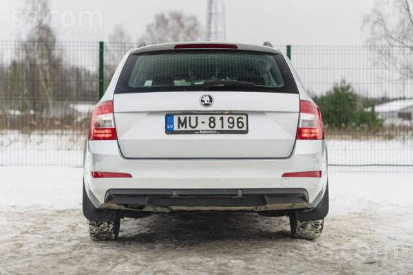 Pelēks Skoda Octavia 2015 Rīga, ar dzinēja tilpumu 1.60 L un nobraukumu 0 tūkst. km par 5990 €, foto 5 vietnē AUTOMOTO.COM.LV