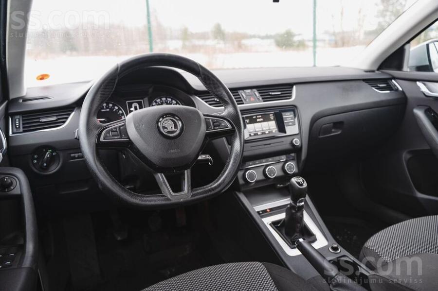 Grey Skoda Octavia 2015 in Riga, with an engine capacity of 1.60 L and mileage of 0 thousand km for 5990 €, photo 8 on AUTOMOTO.COM.LV