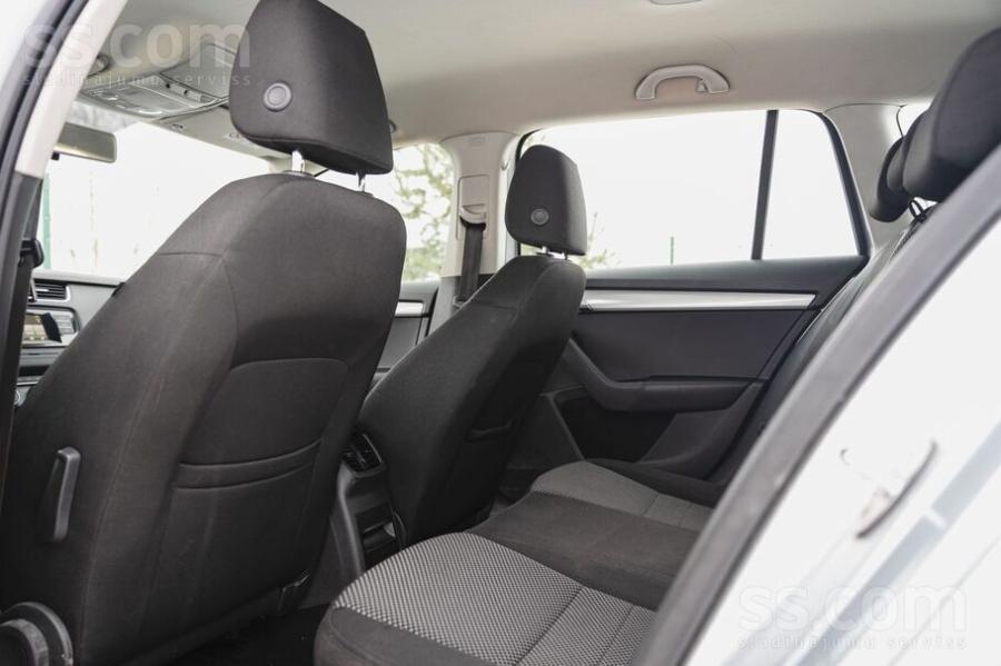 Grey Skoda Octavia 2015 in Riga, with an engine capacity of 1.60 L and mileage of 0 thousand km for 5990 €, photo 10 on AUTOMOTO.COM.LV