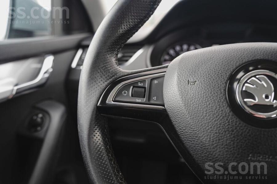 Grey Skoda Octavia 2015 in Riga, with an engine capacity of 1.60 L and mileage of 0 thousand km for 5990 €, photo 14 on AUTOMOTO.COM.LV