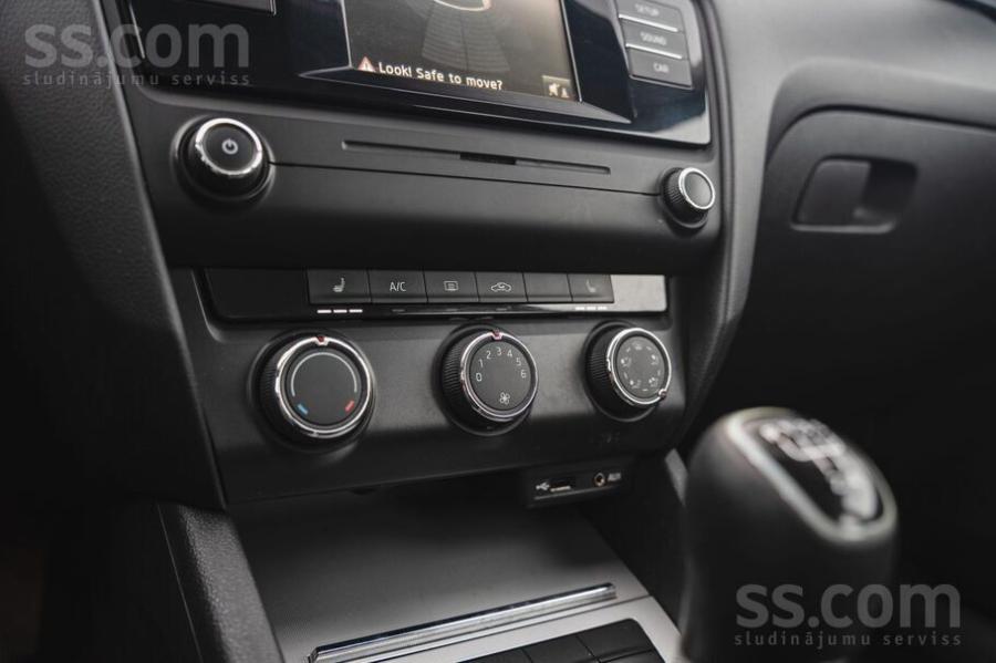 Grey Skoda Octavia 2015 in Riga, with an engine capacity of 1.60 L and mileage of 0 thousand km for 5990 €, photo 22 on AUTOMOTO.COM.LV