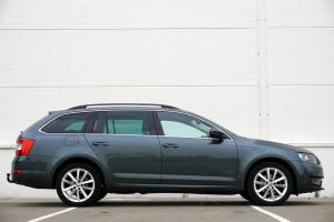 Grey Skoda Octavia 2015 in Riga, with an engine capacity of 2.00 L and mileage of 240 thousand km for 6600 €, photo 13 on AUTOMOTO.COM.LV