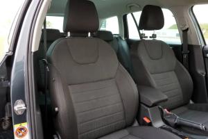 Grey Skoda Octavia 2015 in Riga, with an engine capacity of 2.00 L and mileage of 240 thousand km for 6600 €, photo 16 on AUTOMOTO.COM.LV