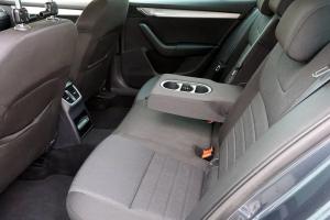 Grey Skoda Octavia 2015 in Riga, with an engine capacity of 2.00 L and mileage of 240 thousand km for 6600 €, photo 18 on AUTOMOTO.COM.LV
