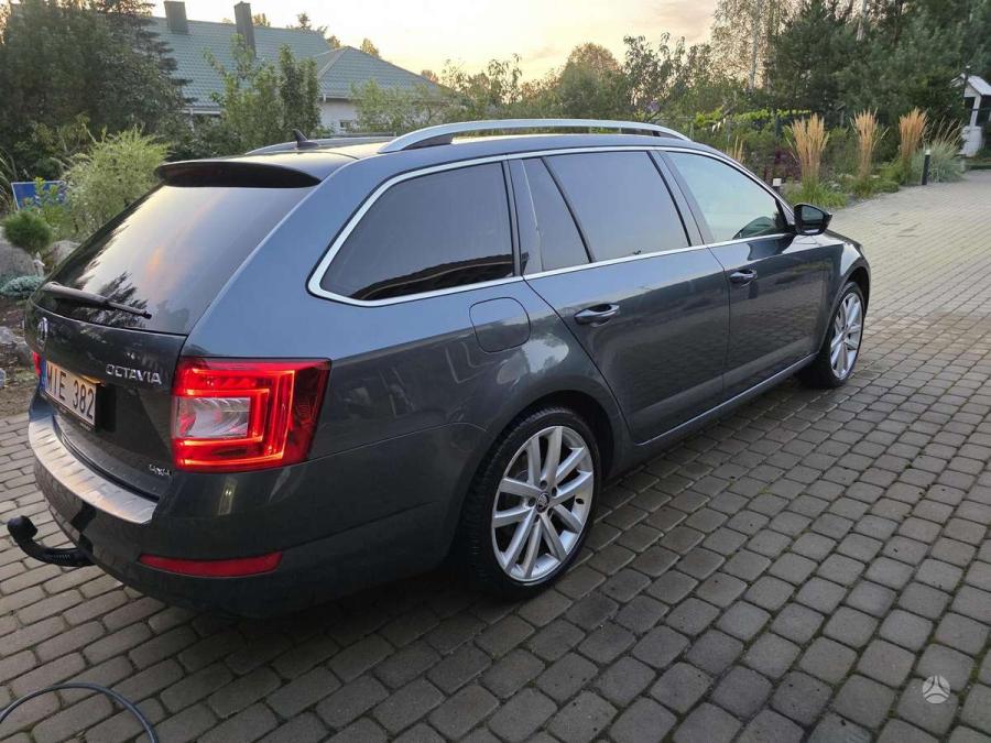 Grey Skoda Octavia 2015 in Vilnius, with an engine capacity of 1.80 L and mileage of 173 thousand km for 7500 €, photo 3 on AUTOMOTO.COM.LV