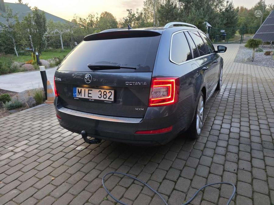 Grey Skoda Octavia 2015 in Vilnius, with an engine capacity of 1.80 L and mileage of 173 thousand km for 7500 €, photo 5 on AUTOMOTO.COM.LV