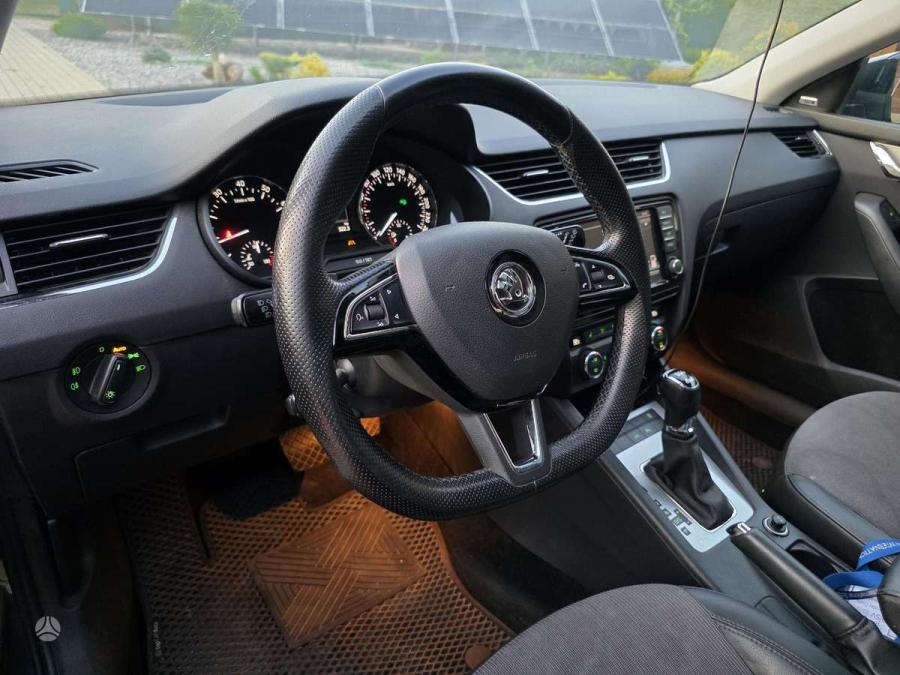 Grey Skoda Octavia 2015 in Vilnius, with an engine capacity of 1.80 L and mileage of 173 thousand km for 7500 €, photo 17 on AUTOMOTO.COM.LV