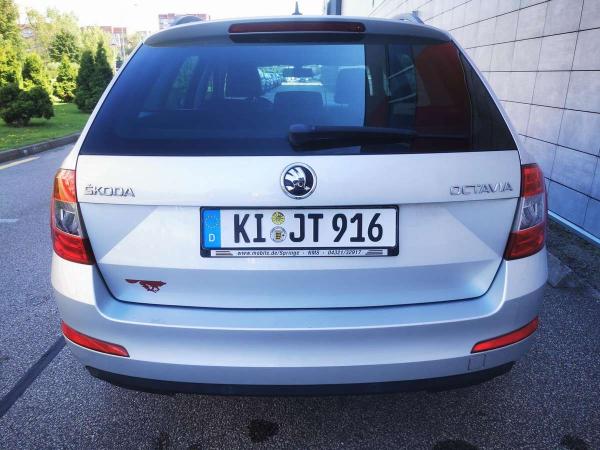 Grey Skoda Octavia 2015 in Klaipeda, with an engine capacity of 1.60 L and mileage of 183 thousand km for 5690 €, photo 5 on AUTOMOTO.COM.LV