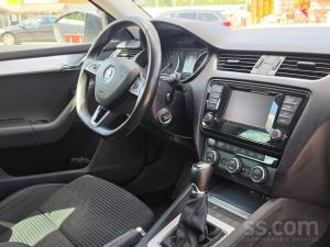 Grey Skoda Octavia 2015 in Valmiera, with an engine capacity of 2.00 L and mileage of 0 thousand km for 9800 €, photo 6 on AUTOMOTO.COM.LV