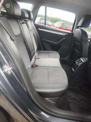 Grey Skoda Octavia 2015 in Vilnius, with an engine capacity of 2.00 L and mileage of 251 thousand km for 7950 €, photo 10 on AUTOMOTO.COM.LV