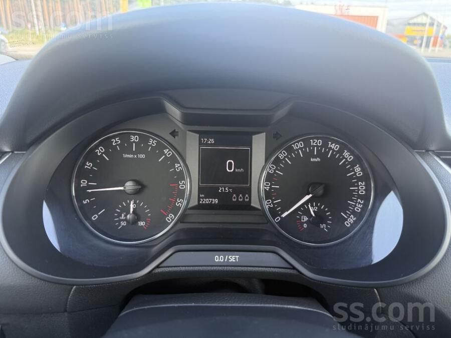 Pelēks Skoda Octavia 2015 Rīga, ar dzinēja tilpumu 1.60 L un nobraukumu 221 tūkst. km par 6100 €, foto 8 vietnē AUTOMOTO.COM.LV