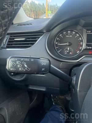 Pelēks Skoda Octavia 2015 Rīga, ar dzinēja tilpumu 1.60 L un nobraukumu 221 tūkst. km par 6100 €, foto 9 vietnē AUTOMOTO.COM.LV