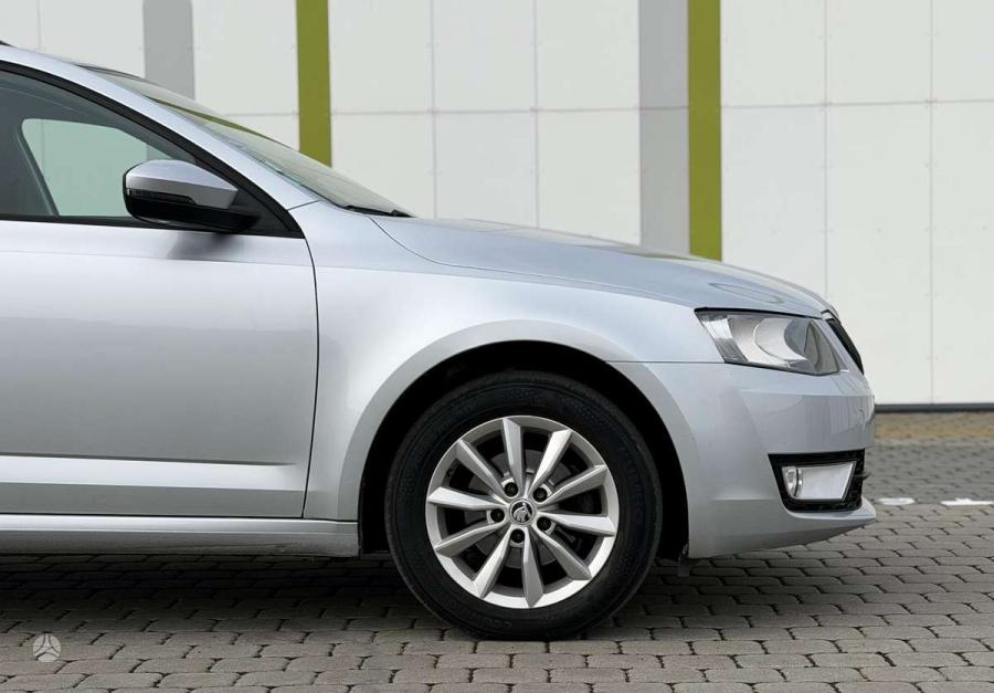 Pelēks Skoda Octavia 2015 Tauragė, ar dzinēja tilpumu 1.60 L un nobraukumu 253 tūkst. km par 5700 €, foto 13 vietnē AUTOMOTO.COM.LV