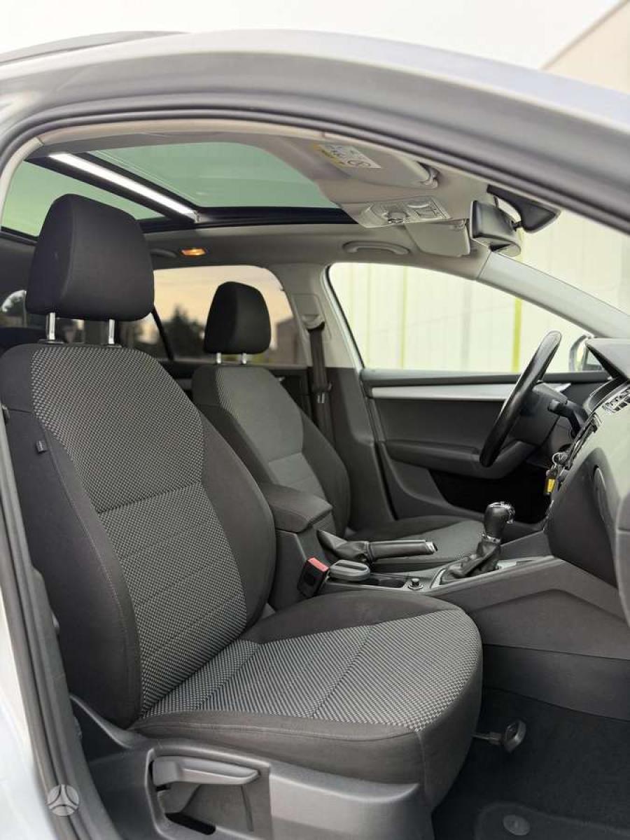 Pelēks Skoda Octavia 2015 Tauragė, ar dzinēja tilpumu 1.60 L un nobraukumu 253 tūkst. km par 5700 €, foto 26 vietnē AUTOMOTO.COM.LV