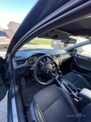 Pelēks Skoda Octavia 2015 Tallina, ar dzinēja tilpumu 2.00 L un nobraukumu 308 tūkst. km par 6999 €, foto 5 vietnē AUTOMOTO.COM.LV