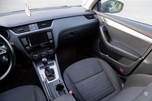 Grey Skoda Octavia 2015 in Vilnius, with an engine capacity of 1.97 L and mileage of 335 thousand km for 7400 €, photo 13 on AUTOMOTO.COM.LV