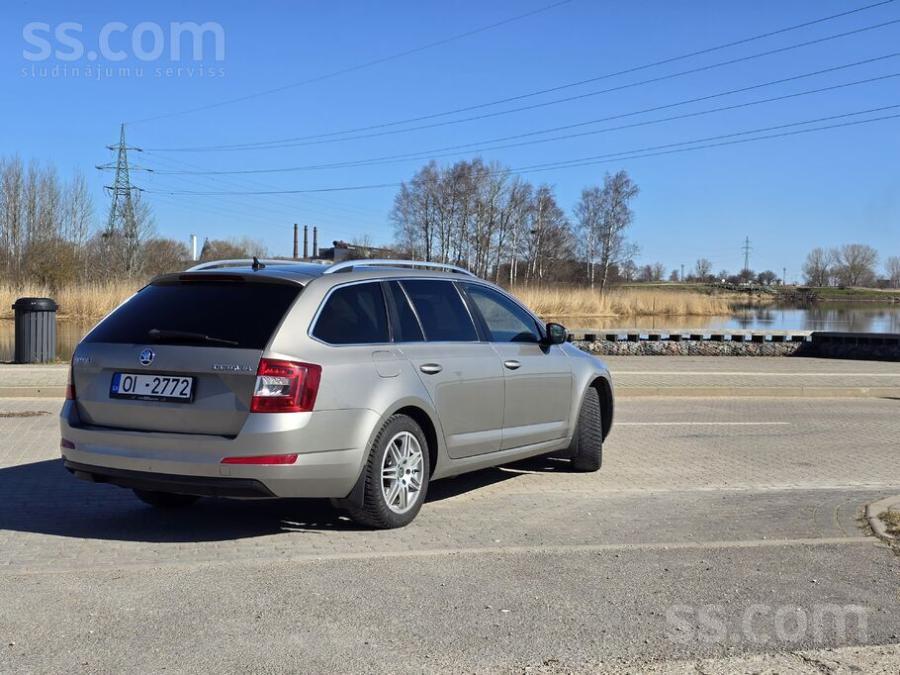 Grey Skoda Octavia 2015 in Liepaja, with an engine capacity of 2.00 L and mileage of 215 thousand km for 8500 €, photo 8 on AUTOMOTO.COM.LV