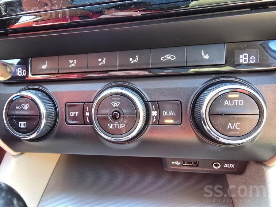 Grey Skoda Octavia 2015 in Liepaja, with an engine capacity of 2.00 L and mileage of 215 thousand km for 8500 €, photo 13 on AUTOMOTO.COM.LV