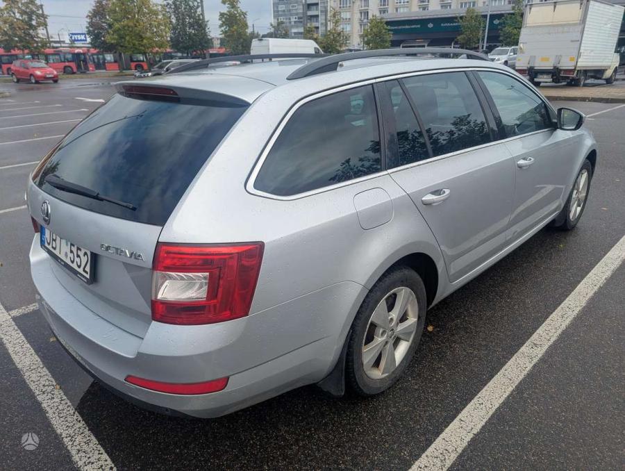 Grey Skoda Octavia 2015 in Vilnius, with an engine capacity of 1.60 L and mileage of 119 thousand km for 5900 €, photo 6 on AUTOMOTO.COM.LV