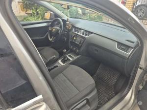Grey Skoda Octavia 2015 in Vilnius, with an engine capacity of 1.97 L and mileage of 320 thousand km for 2999 €, photo 10 on AUTOMOTO.COM.LV