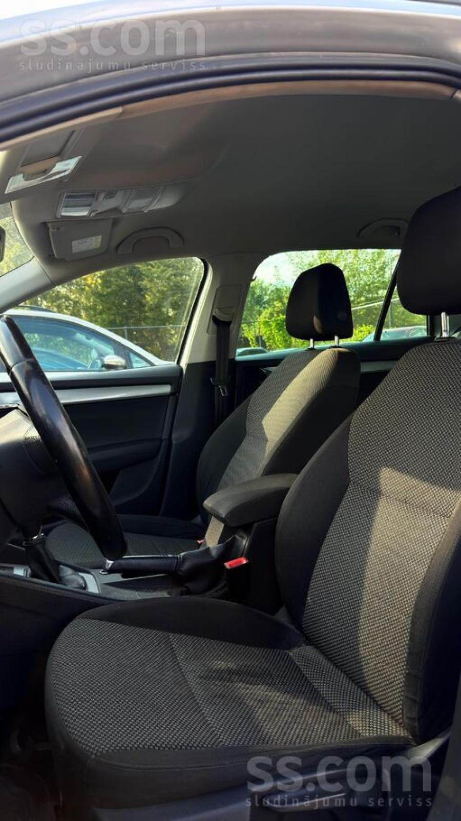 Pelēks Skoda Octavia 2015 Rīga, ar dzinēja tilpumu 1.60 L un nobraukumu 0 tūkst. km par 2790 €, foto 7 vietnē AUTOMOTO.COM.LV