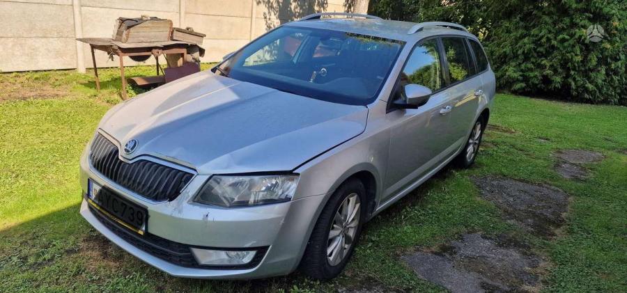 Pelēks Skoda Octavia 2015 Kauņa, ar dzinēja tilpumu 1.60 L un nobraukumu 400 tūkst. km par 3999 €, foto 1 vietnē AUTOMOTO.COM.LV