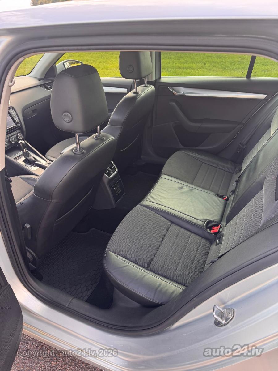 Pelēks Skoda Octavia 2015 Tallina, ar dzinēja tilpumu 2.00 L un nobraukumu 275 tūkst. km par 6500 €, foto 15 vietnē AUTOMOTO.COM.LV