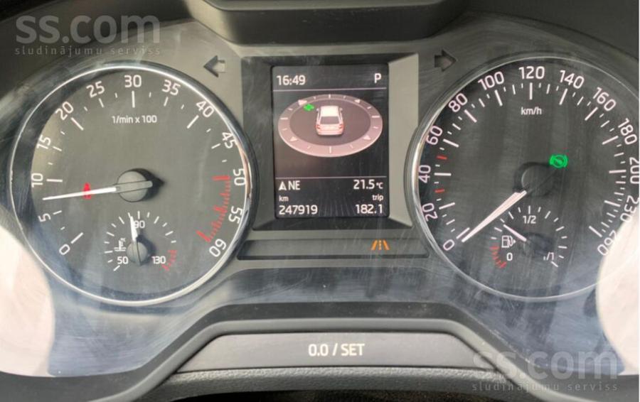 Pelēks Skoda Octavia 2015 Rīga, ar dzinēja tilpumu 2.00 L un nobraukumu 248 tūkst. km par 8300 €, foto 4 vietnē AUTOMOTO.COM.LV