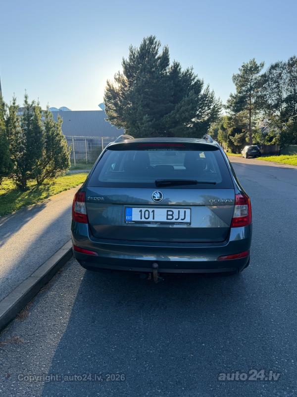 Skoda Octavia 2015 in Tallinn on AUTOMOTO.COM.LV Grey Skoda Octavia 2015 in Tallinn, with an engine capacity of 1.60 L and mileage of 302 thousand km for 5400 €, photo 7 on AUTOMOTO.COM.LV