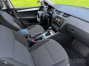 Grey Skoda Octavia 2015 in Riga, with an engine capacity of 1.60 L and mileage of 246 thousand km for 3990 €, photo 11 on AUTOMOTO.COM.LV