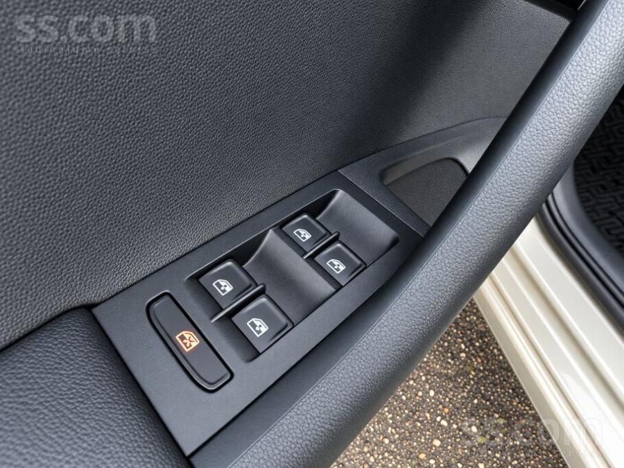 Grey Skoda Octavia 2015 in Riga, with an engine capacity of 1.60 L and mileage of 246 thousand km for 3990 €, photo 14 on AUTOMOTO.COM.LV