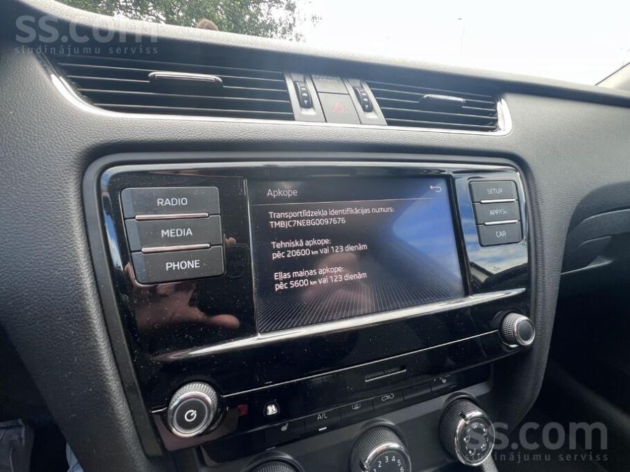 Grey Skoda Octavia 2015 in Riga, with an engine capacity of 1.40 L and mileage of 214 thousand km for 7650 €, photo 11 on AUTOMOTO.COM.LV