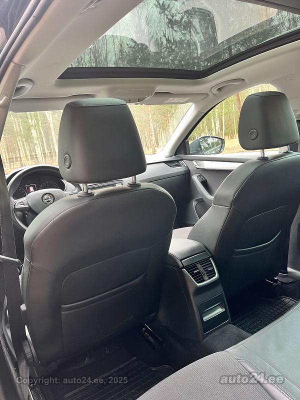 Pelēks Skoda Octavia 2016 Tallina, ar dzinēja tilpumu 1.60 L un nobraukumu 289 tūkst. km par 7250 €, foto 11 vietnē AUTOMOTO.COM.LV