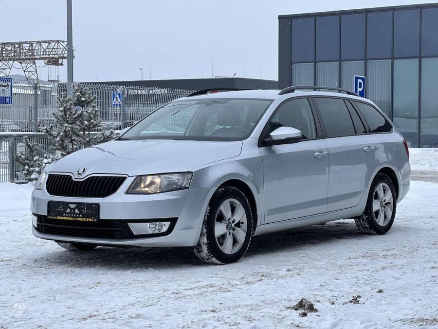 Grey Skoda Octavia 2016 in Siauliai, with an engine capacity of 1.60 L and mileage of 285 thousand km for 6900 €, photo 2 on AUTOMOTO.COM.LV