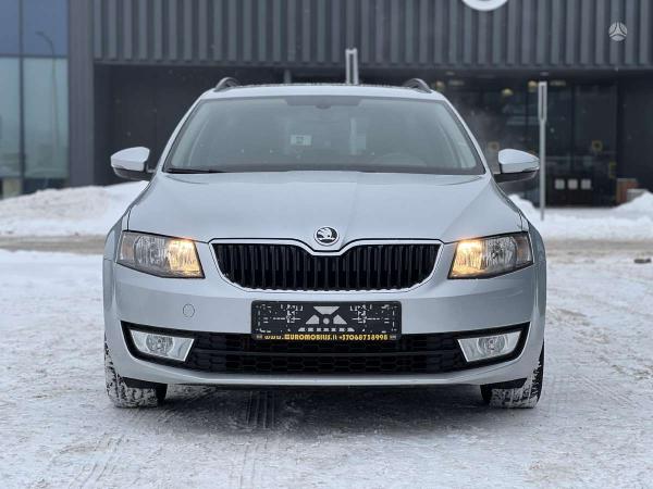 Grey Skoda Octavia 2016 in Siauliai, with an engine capacity of 1.60 L and mileage of 285 thousand km for 6900 €, photo 3 on AUTOMOTO.COM.LV