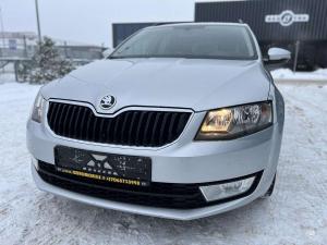 Grey Skoda Octavia 2016 in Siauliai, with an engine capacity of 1.60 L and mileage of 285 thousand km for 6900 €, photo 10 on AUTOMOTO.COM.LV