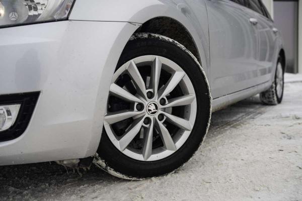 Grey Skoda Octavia 2016 in Vilnius, with an engine capacity of 1.60 L and mileage of 225 thousand km for 8499 €, photo 11 on AUTOMOTO.COM.LV