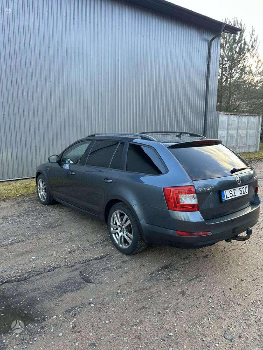 Grey Skoda Octavia 2016 in Vilnius, with an engine capacity of 1.97 L and mileage of 349 thousand km for 9000 €, photo 2 on AUTOMOTO.COM.LV