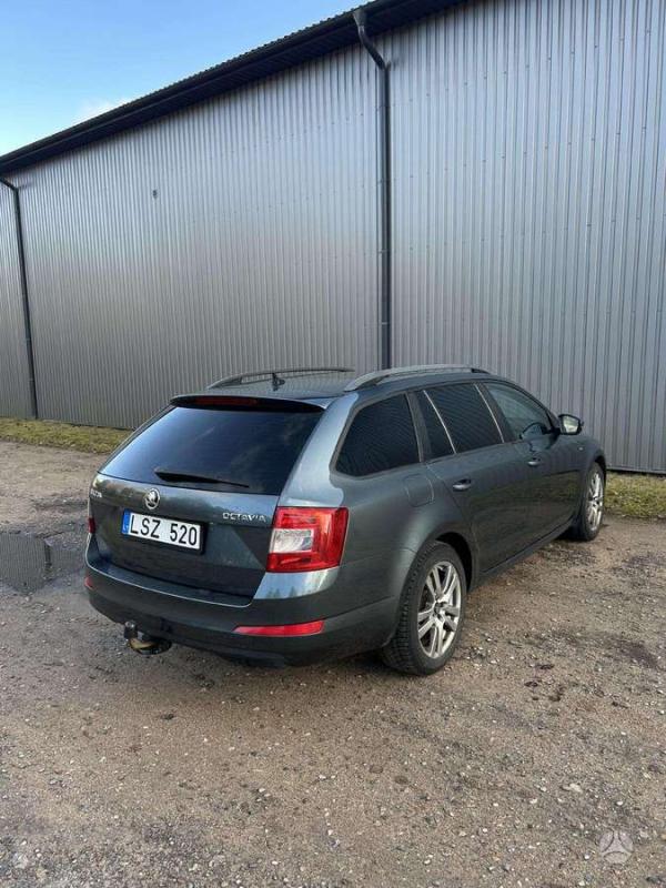 Grey Skoda Octavia 2016 in Vilnius, with an engine capacity of 1.97 L and mileage of 349 thousand km for 9000 €, photo 3 on AUTOMOTO.COM.LV