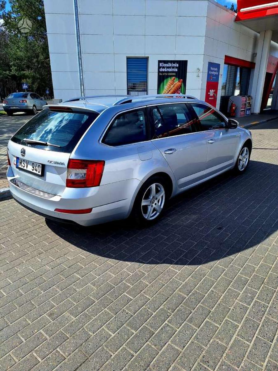 Grey Skoda Octavia 2016 in Klaipeda, with an engine capacity of 1.60 L and mileage of 243 thousand km for 6900 €, photo 5 on AUTOMOTO.COM.LV
