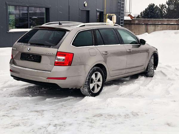 Grey Skoda Octavia 2016 in Siauliai, with an engine capacity of 1.60 L and mileage of 270 thousand km for 6200 €, photo 9 on AUTOMOTO.COM.LV