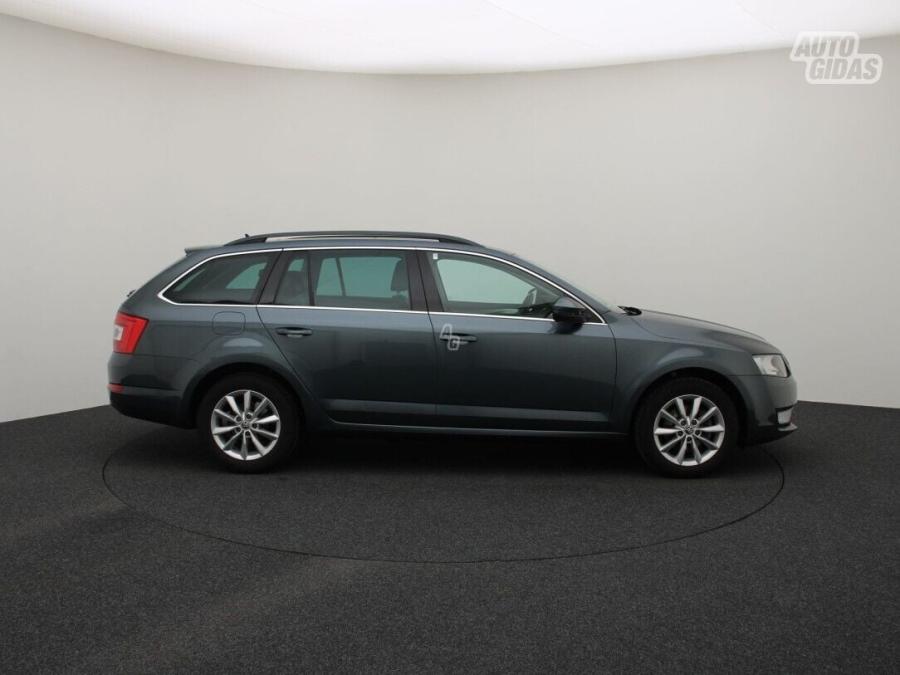 Grey Skoda Octavia 2016 in Vilnius, with an engine capacity of 1.40 L and mileage of 155 thousand km for 10999 €, photo 9 on AUTOMOTO.COM.LV