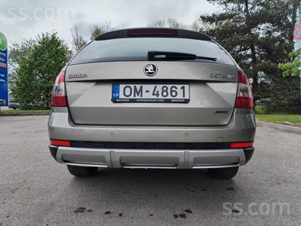 Grey Skoda Octavia 2016 in Riga, with an engine capacity of 2.00 L and mileage of 238 thousand km for 8990 €, photo 5 on AUTOMOTO.COM.LV