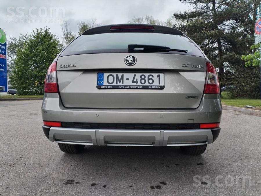 Pelēks Skoda Octavia 2016 Rīga, ar dzinēja tilpumu 2.00 L un nobraukumu 238 tūkst. km par 8990 €, foto 6 vietnē AUTOMOTO.COM.LV