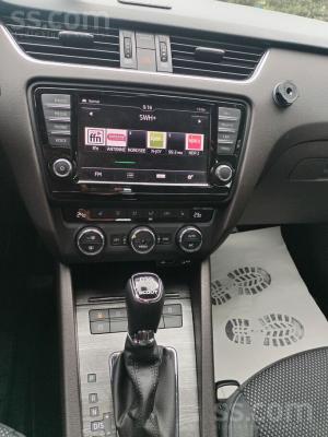Pelēks Skoda Octavia 2016 Rīga, ar dzinēja tilpumu 2.00 L un nobraukumu 238 tūkst. km par 8990 €, foto 16 vietnē AUTOMOTO.COM.LV