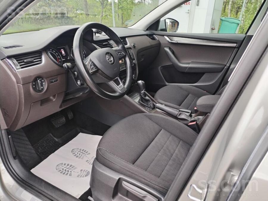 Pelēks Skoda Octavia 2016 Rīga, ar dzinēja tilpumu 2.00 L un nobraukumu 238 tūkst. km par 8990 €, foto 18 vietnē AUTOMOTO.COM.LV