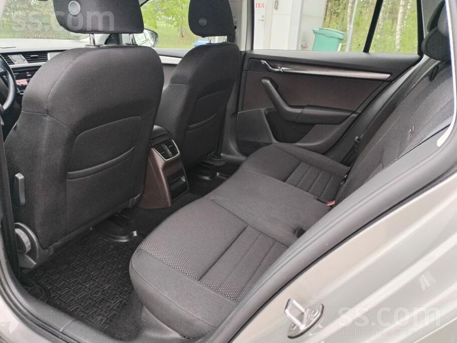 Pelēks Skoda Octavia 2016 Rīga, ar dzinēja tilpumu 2.00 L un nobraukumu 238 tūkst. km par 8990 €, foto 19 vietnē AUTOMOTO.COM.LV