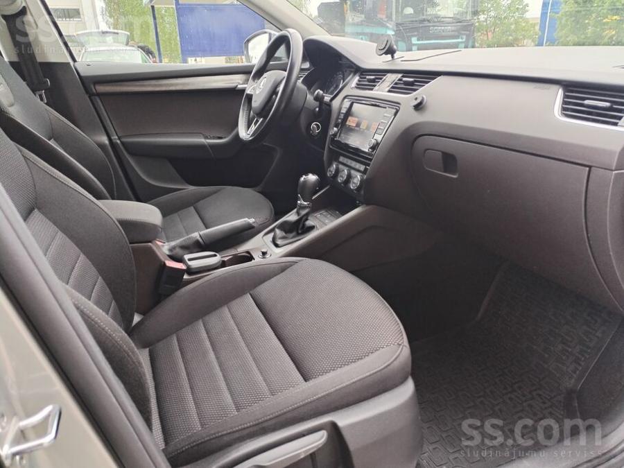 Pelēks Skoda Octavia 2016 Rīga, ar dzinēja tilpumu 2.00 L un nobraukumu 238 tūkst. km par 8990 €, foto 25 vietnē AUTOMOTO.COM.LV