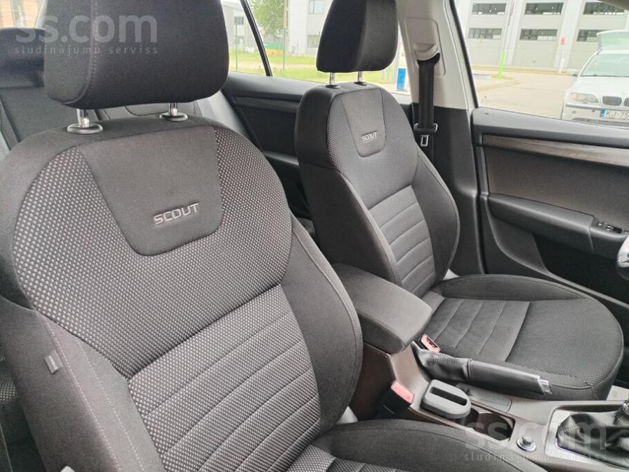 Pelēks Skoda Octavia 2016 Rīga, ar dzinēja tilpumu 2.00 L un nobraukumu 238 tūkst. km par 8990 €, foto 26 vietnē AUTOMOTO.COM.LV